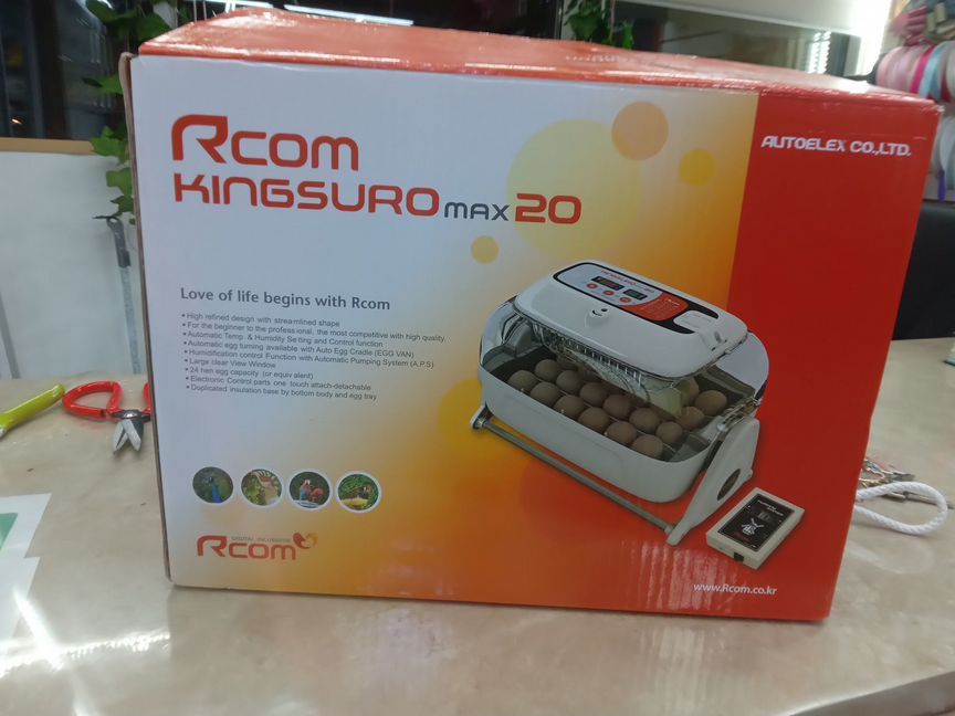 Инкубатор rcom max20