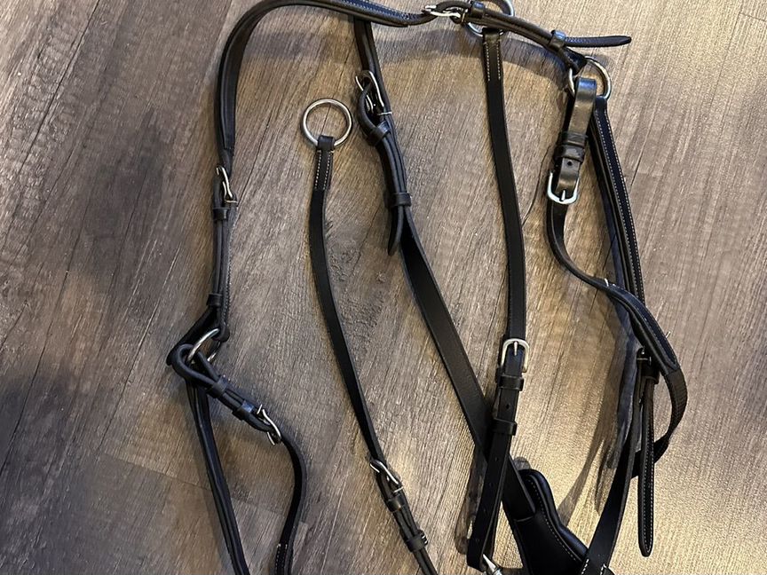 Подперсье с мартингалом equiline