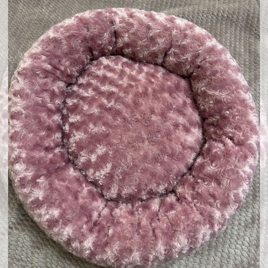 Лежанка для кошек