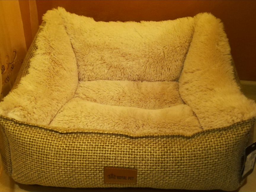 Лежанка для кошек новая