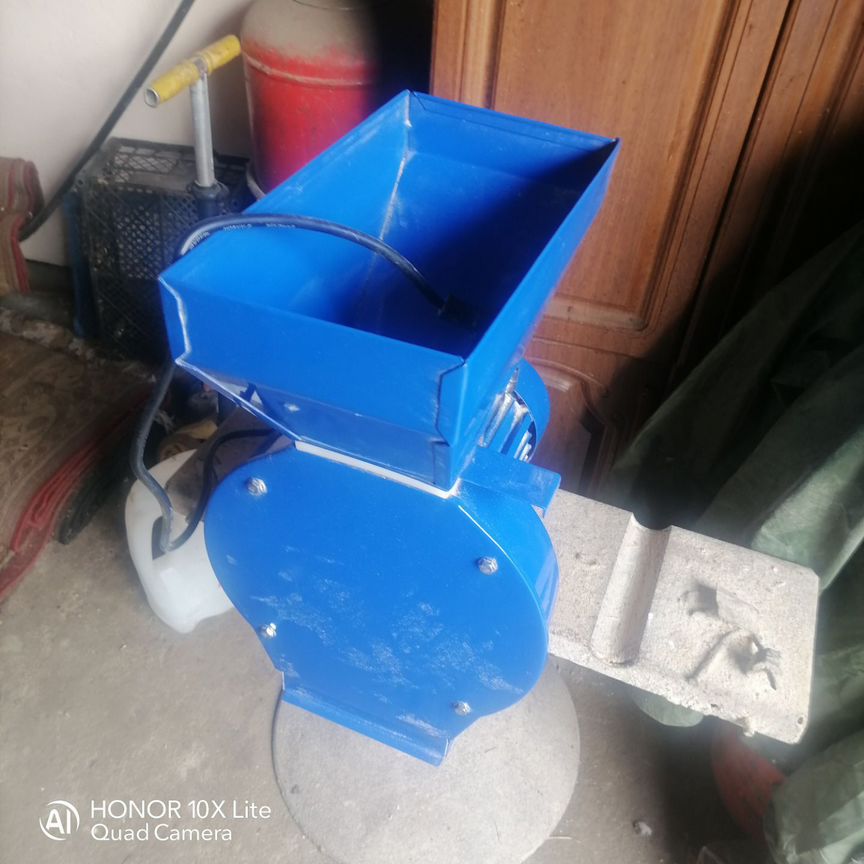 Зернодробилка бу