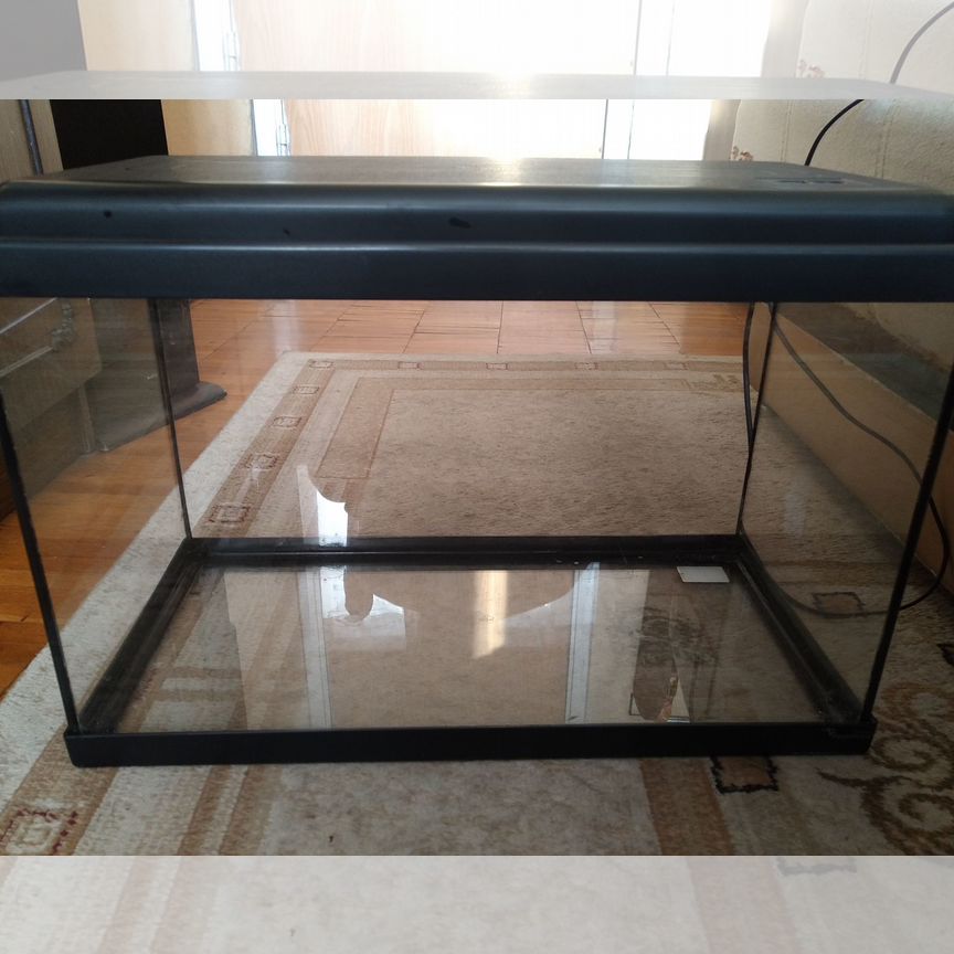 Аквариум 35л (свет, фильтр, компрессор)