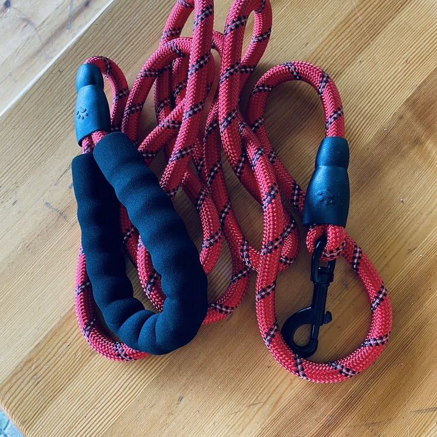 Поводок для собак