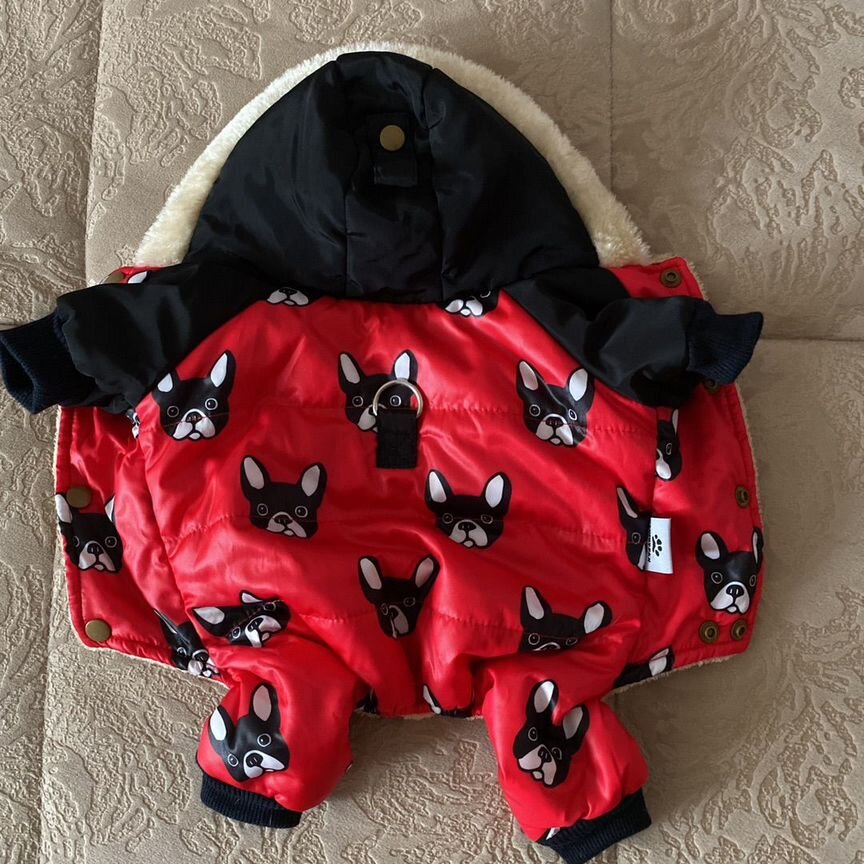 Комбинезон для маленькой собаки