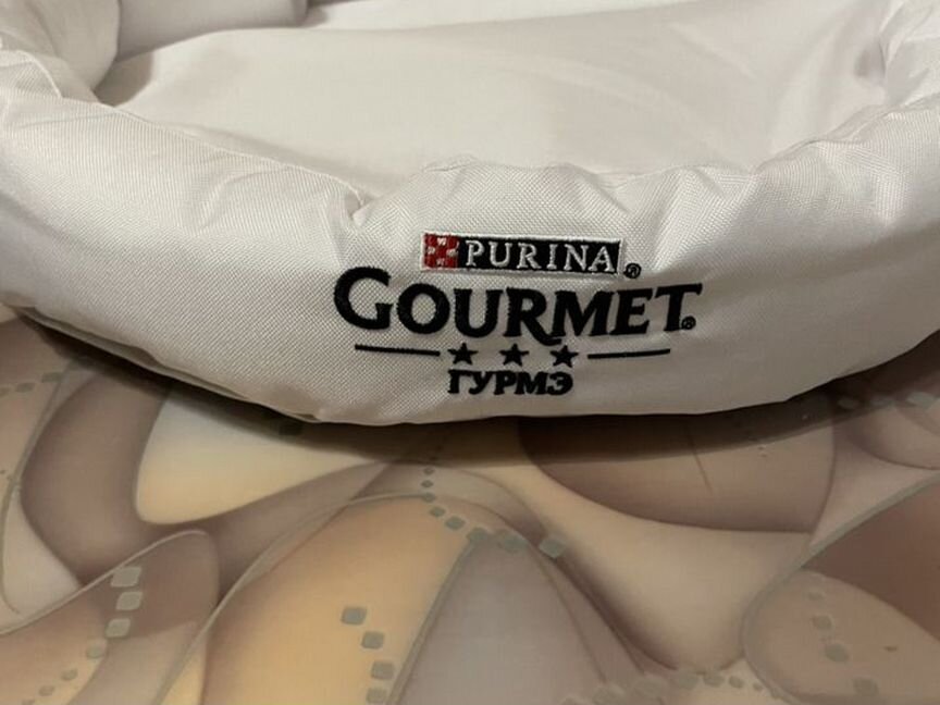 Лежанка для кота