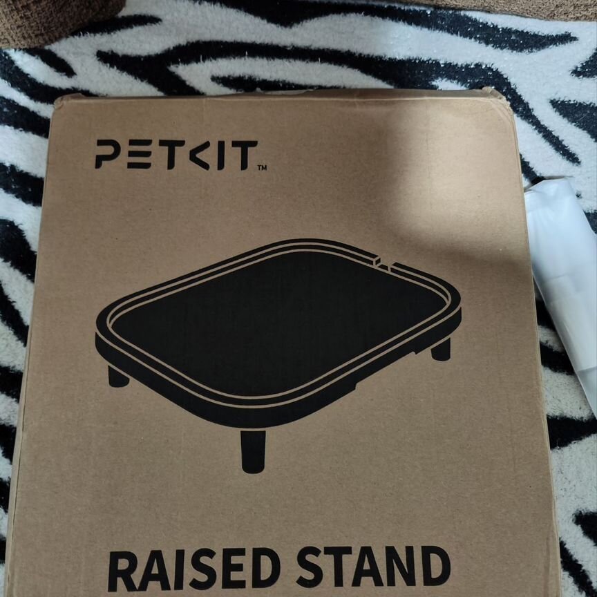 Подставка для кормушки