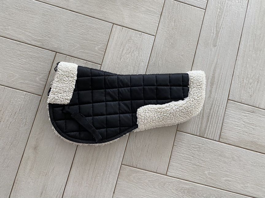 Меховушка под седло