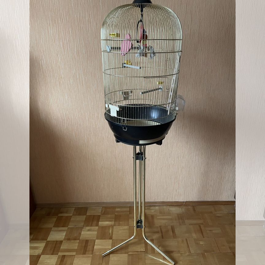 Клетка доя попугая на подставке