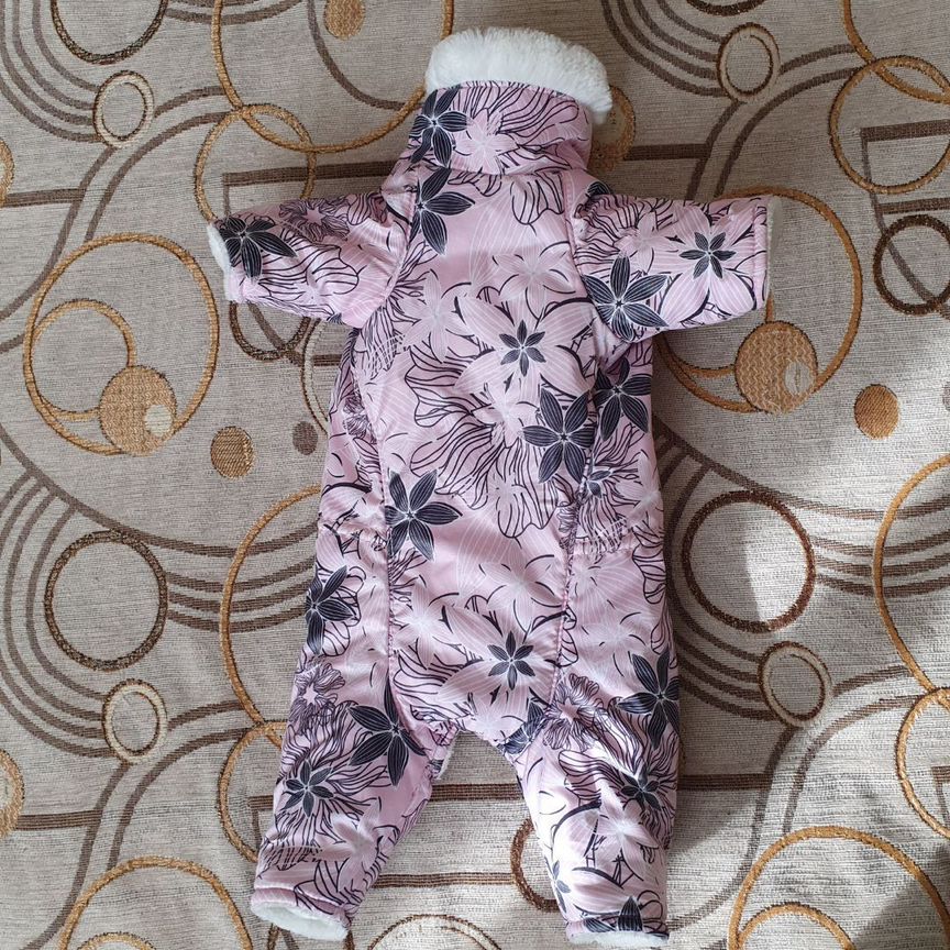 Зимний комбинезон для маленькой собаки
