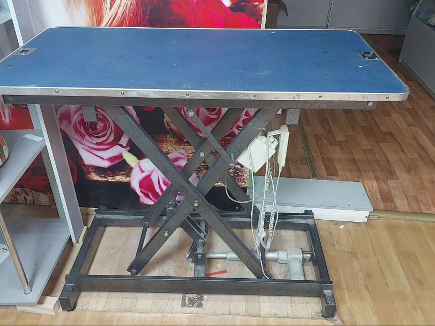 Стол для груминга электрический