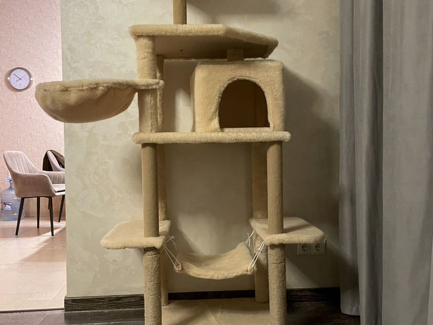 Домик-когтеточка для котов