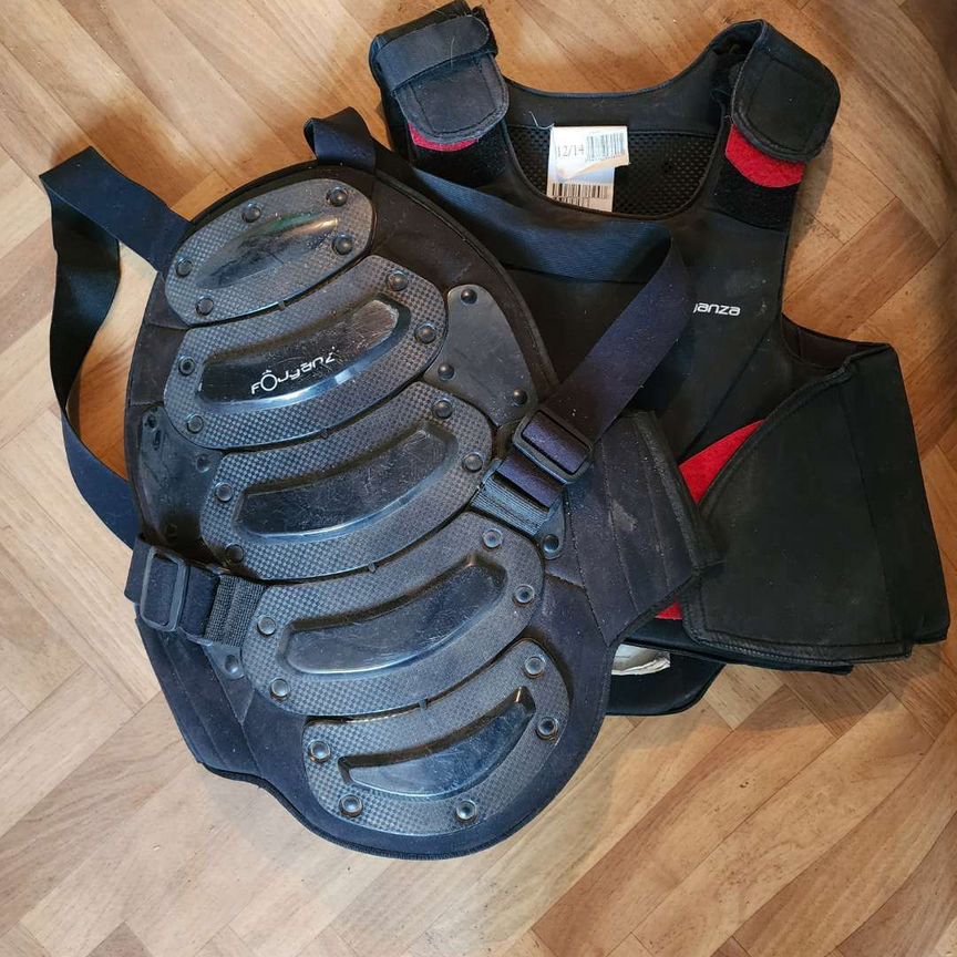 Жилет для конного спорта