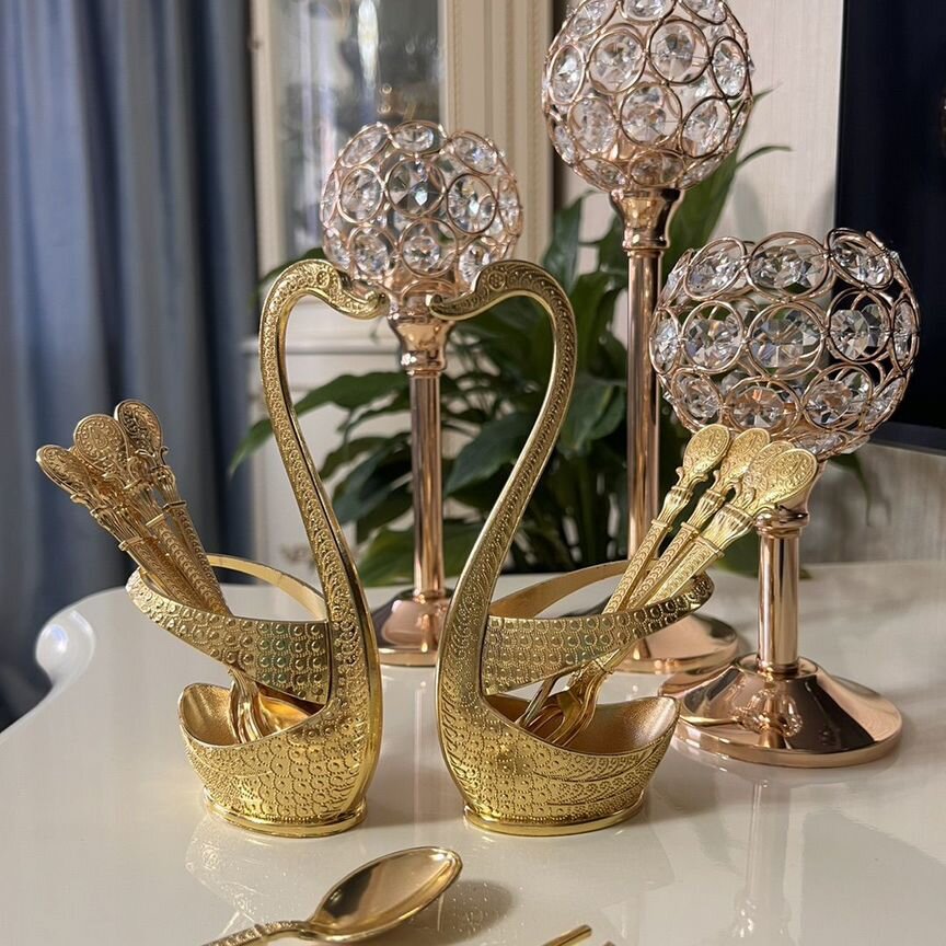 Лебеди золотой