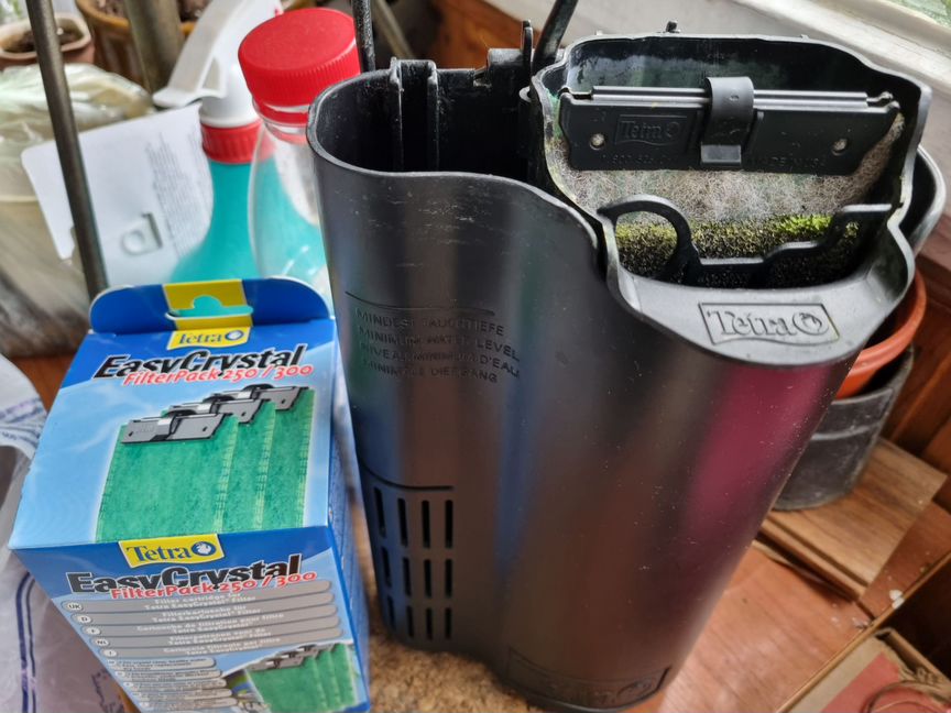 Фильтр аквариума Tetra EasyCrystal 300