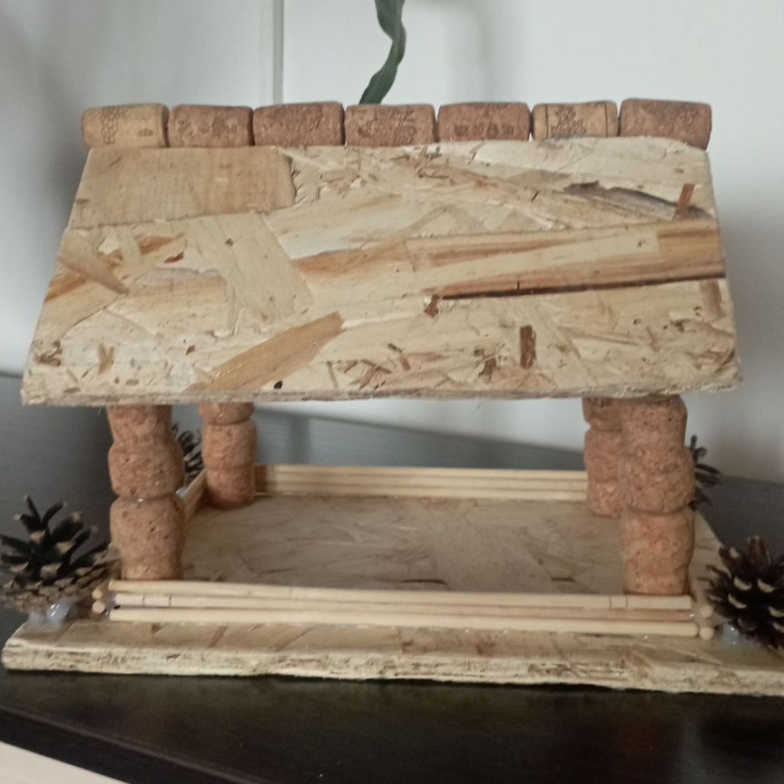 Кормушка для птиц