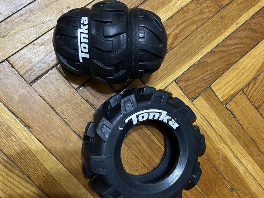 Игрушки для собак Tonka