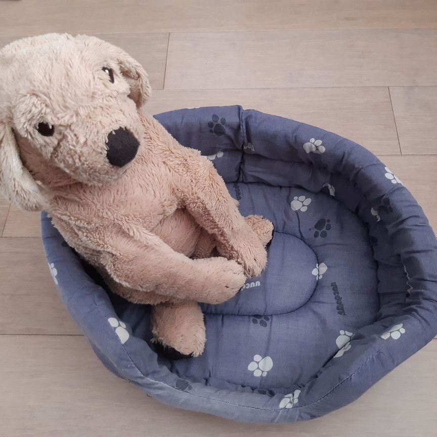 Лежанка для собак и кошек