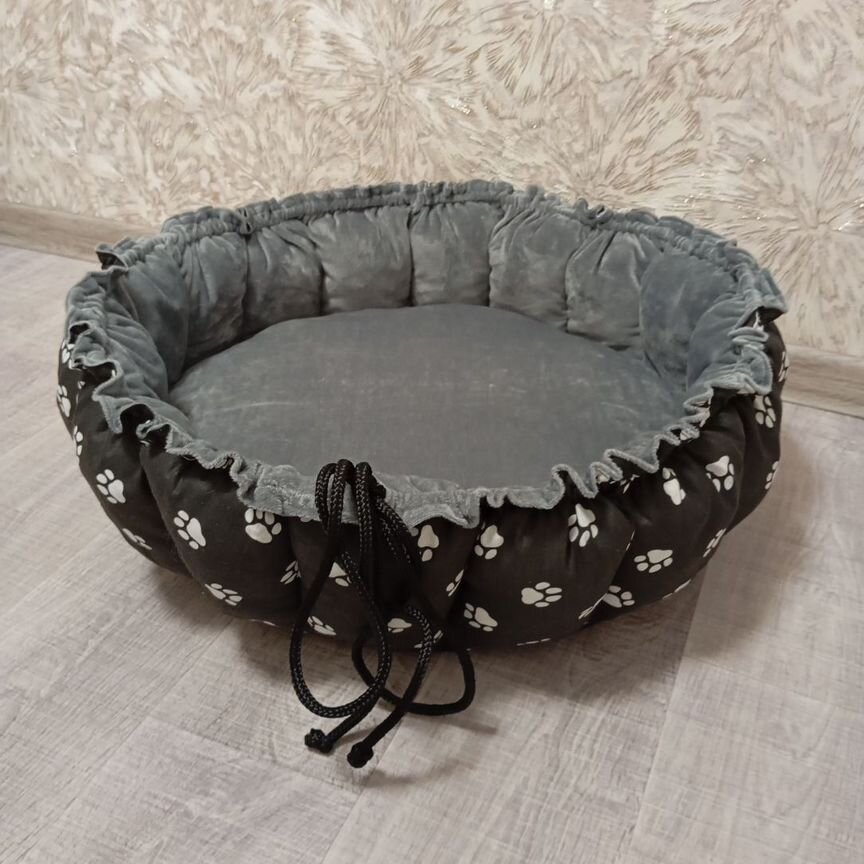 Лежанка для собак и кошек