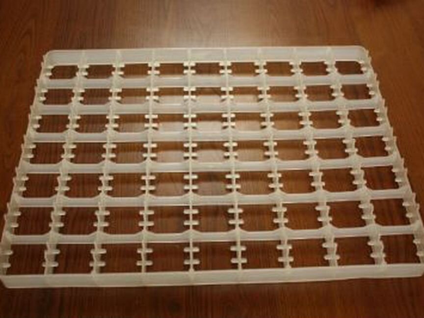 Сотовый лоток для утиных яиц