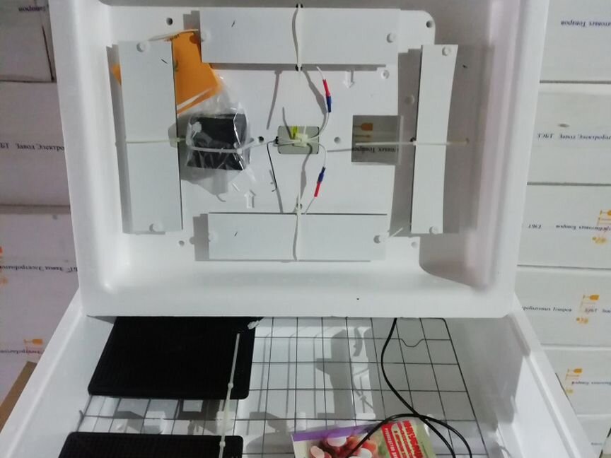 Инкубатор Несушка