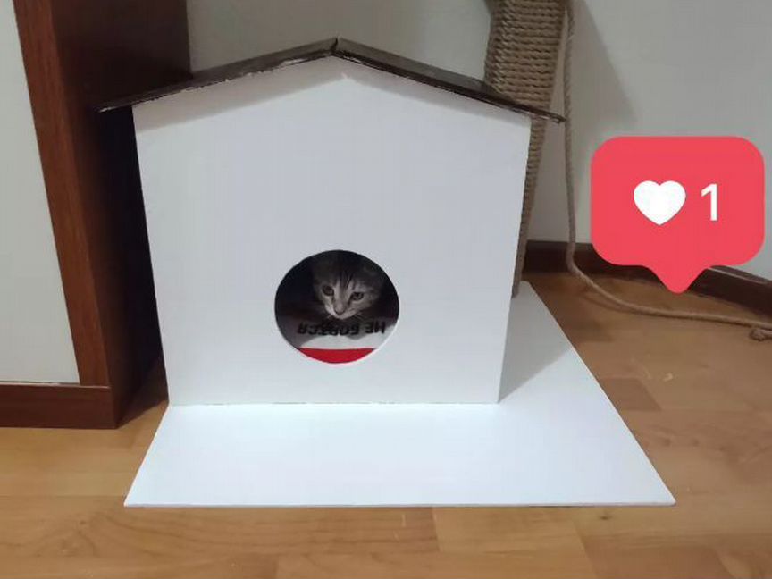 Домик для кошки с когтеточкой бу