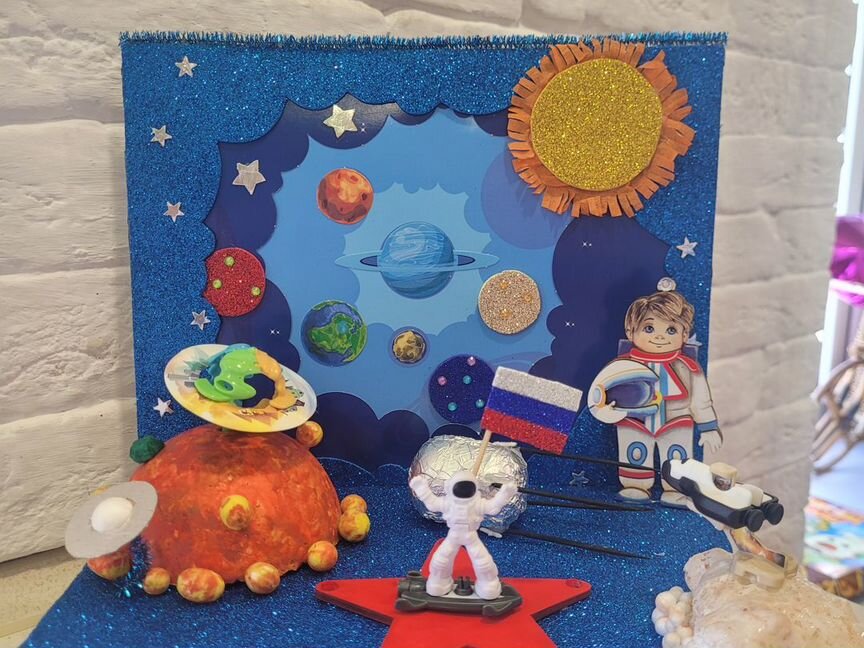 Поделка на день космонавтики