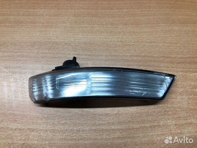 Повторитель поворота в зеркало правый Ford Focus купить в Москве FORD ...