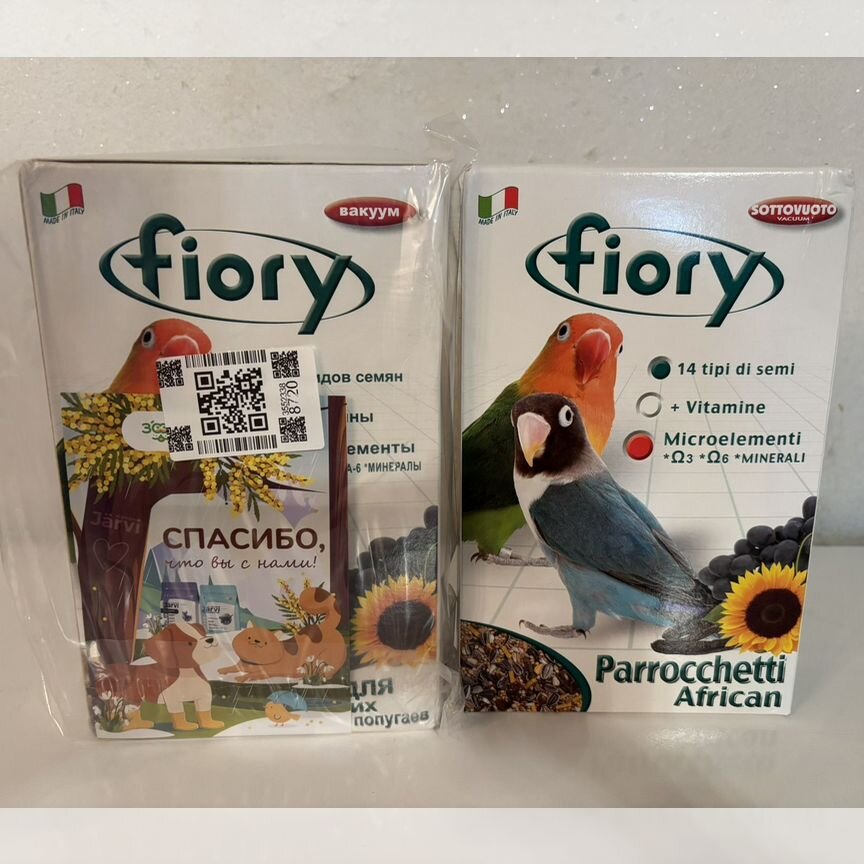 Корм Fiory для средних попугаев