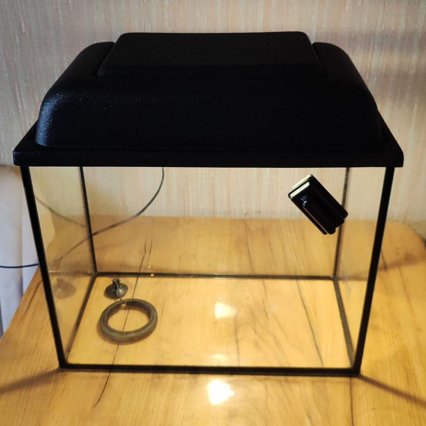 Аквариум с подсветкой