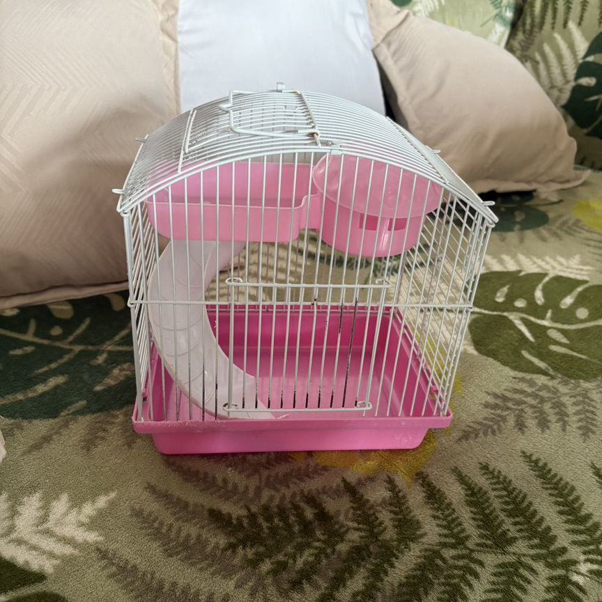 Маленькая клетка для хомячка