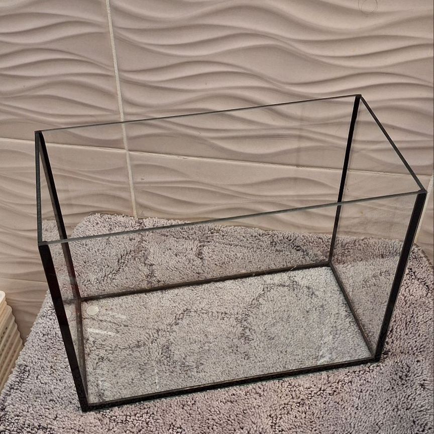 Аквариум 34*17*25 (15л)