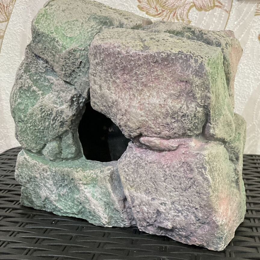 Грот для аквариума