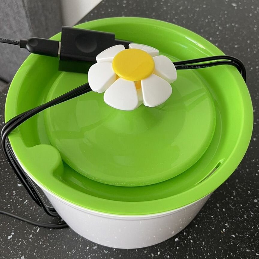 Поилка для кошек, купалка доя попугаев