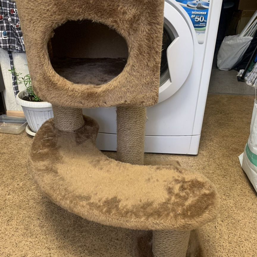 Домик для кота с когтеточками