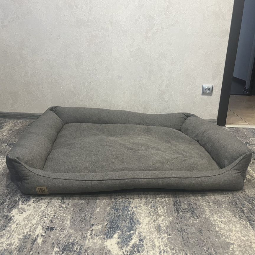 Лежанка для крупных собак