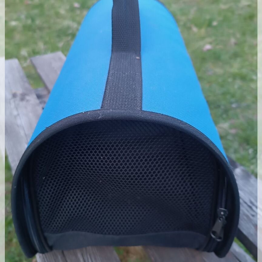 Переноска для кошек и маленьких собак