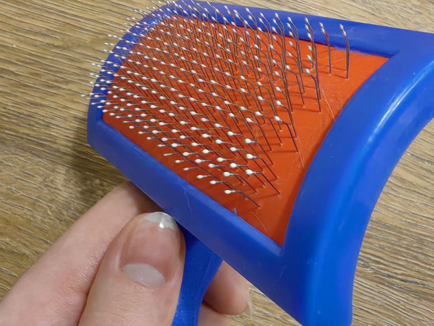 Расческа щетка пуходерка для кошек