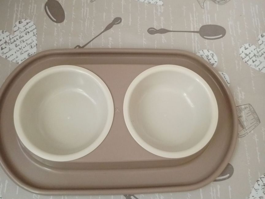 Миска для животных пластиковая