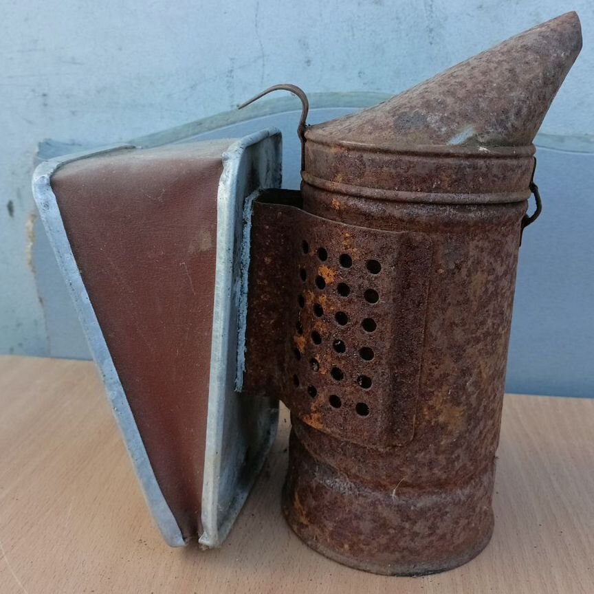 Дымарь для пчел