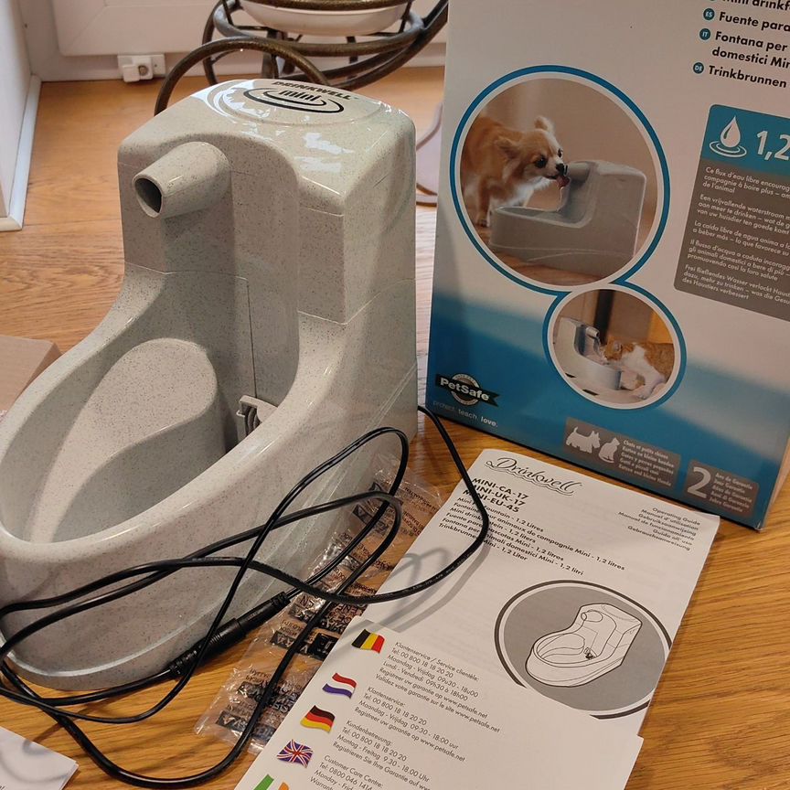 Авто поилка PetSafe для кошек Drinkwell mini