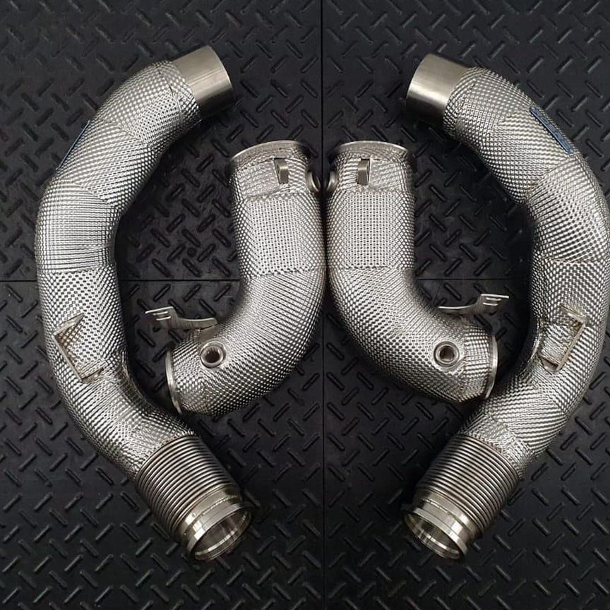 Redstar Exhaust Downpipe на Bmw M5 F90 В наличии