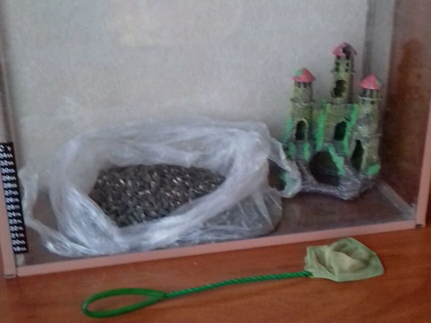 Аквариум 40 литров + принадлежности для рыбок