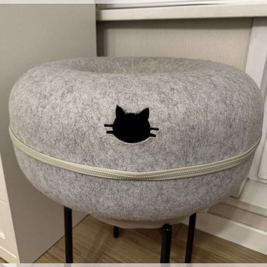 Лежанка для кошек бублик