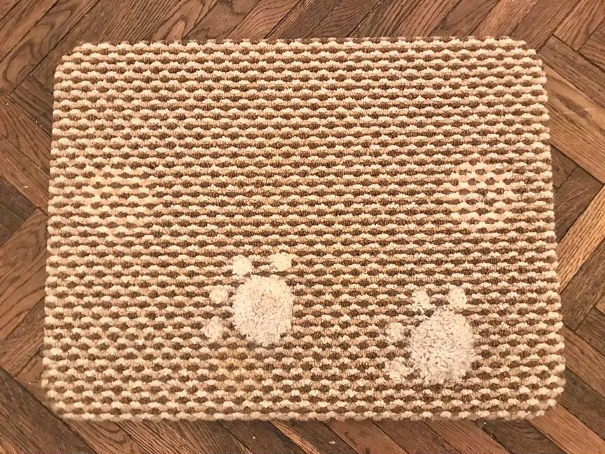 Напольная когтеточка. 62х47 см