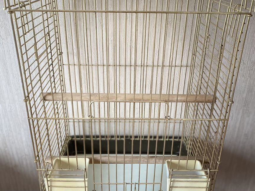 Клетка-вольер для среднего попугая