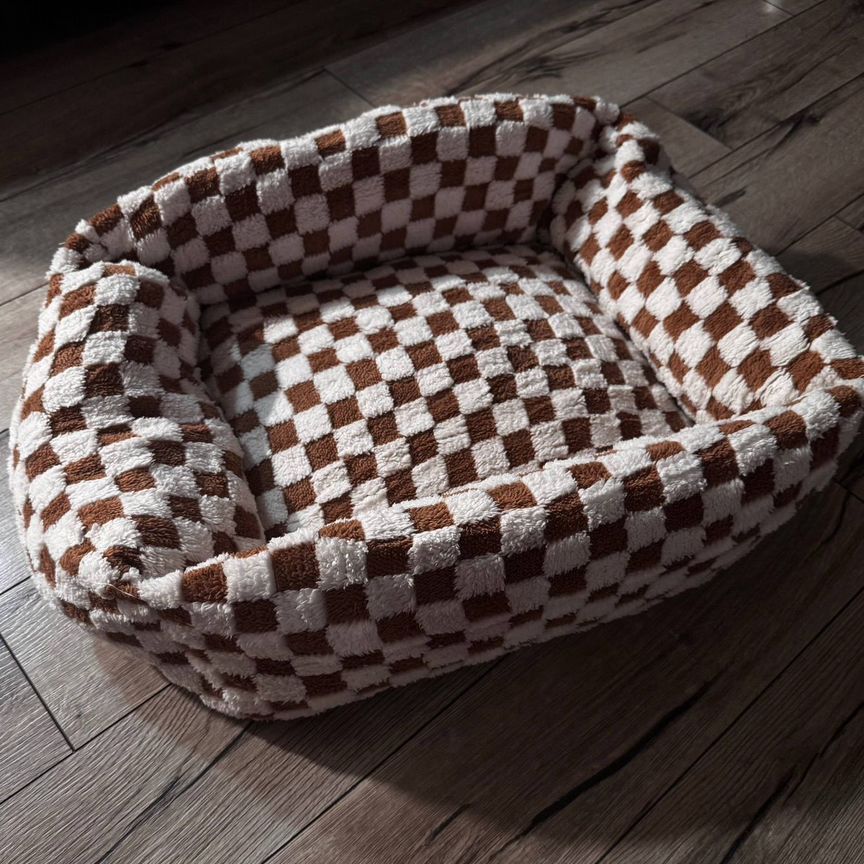 Лежанка для собак и кошек