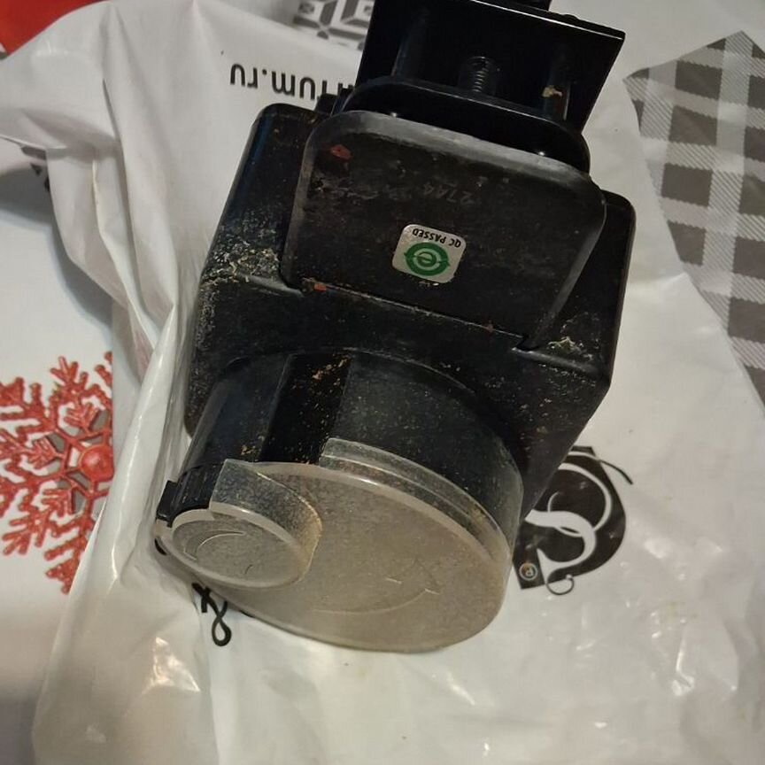 Кормушка для рыбы для аквариума