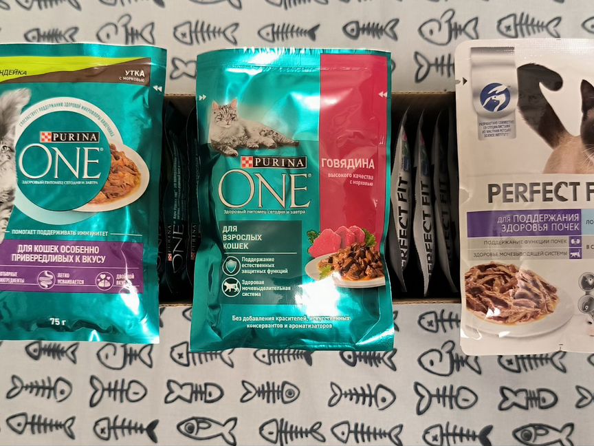 Влажный корм для кошек Purina One и Perfect Fit