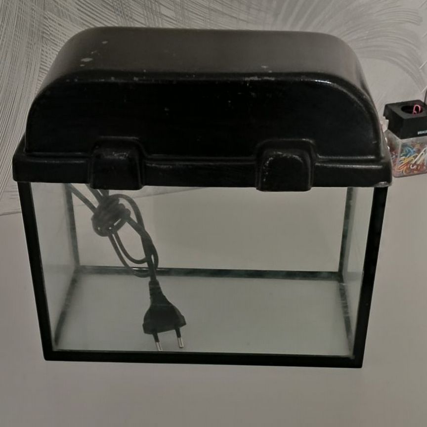 Аувариум 5 л с крышкой и подсветкой