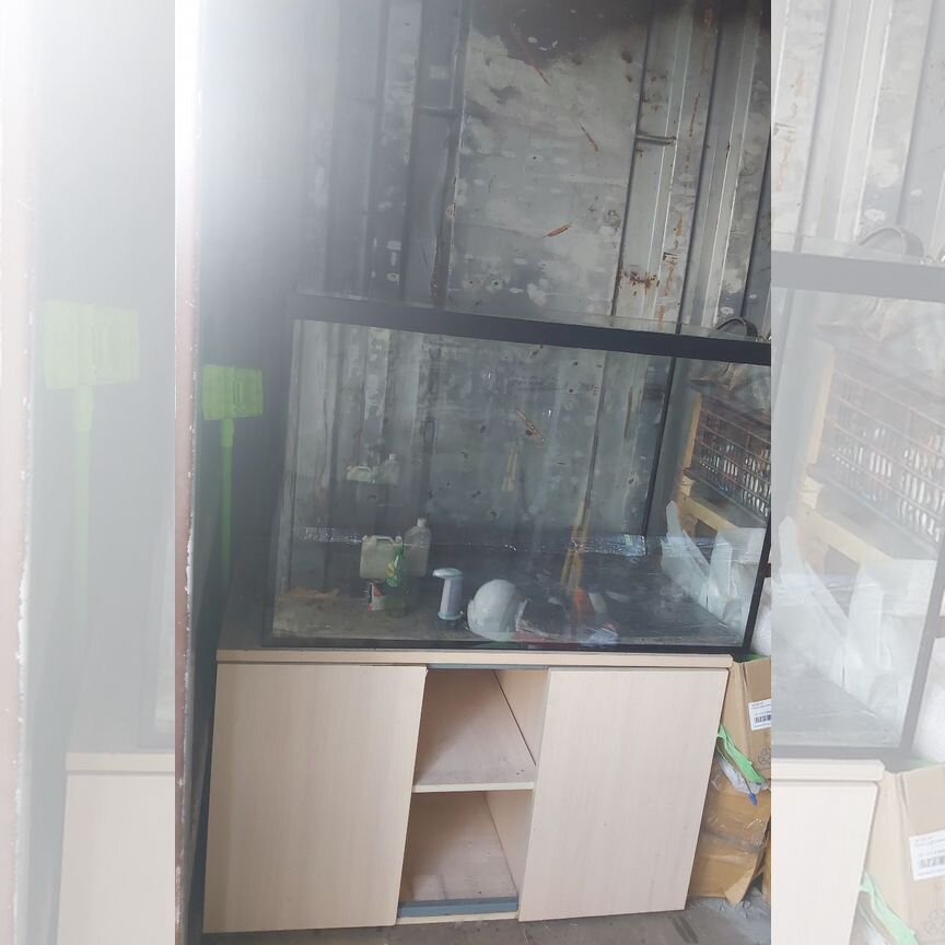 Аквариум с тумбой